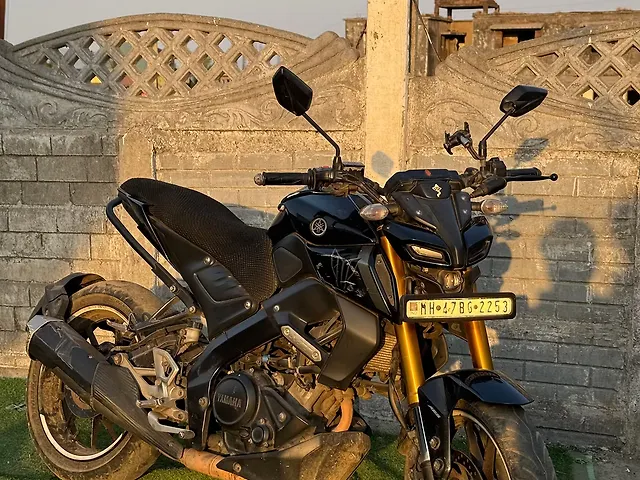 Used 2022 Yamaha MT 15 V2 Metallic Black for sale in Mumbai at Rs.1,45,000 - BikeWale