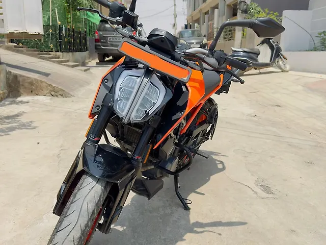 Used 2023 KTM 200 Duke Standard [2023] for sale in Hyderabad at Rs.1,65,000 - BikeWale