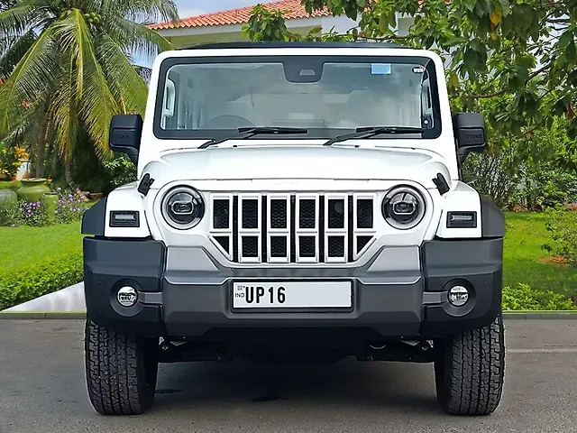 Used 2025 Mahindra Thar Roxx AX7 L Petrol AT 2WD for sale in Delhi at ...