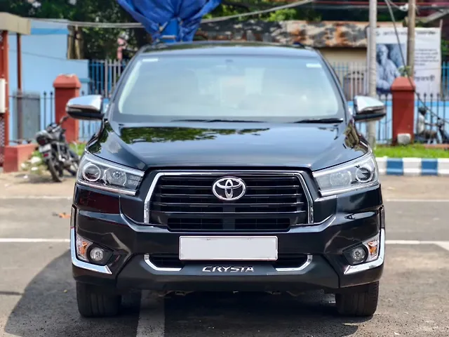 Used 2023 Toyota Innova Crysta ZX 2.4 7 STR for sale in Kolkata at Rs ...