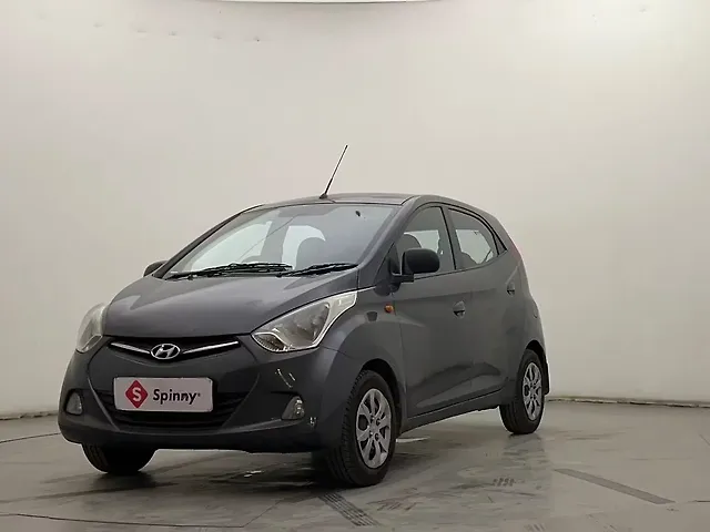 Used 2015 Hyundai Eon Sportz for sale in Hyderabad at Rs.2,89,000 - CarWale