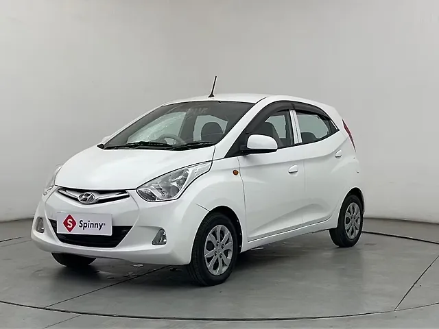 Used 2018 Hyundai Eon Sportz for sale in Chennai at Rs.3,16,000 - CarWale