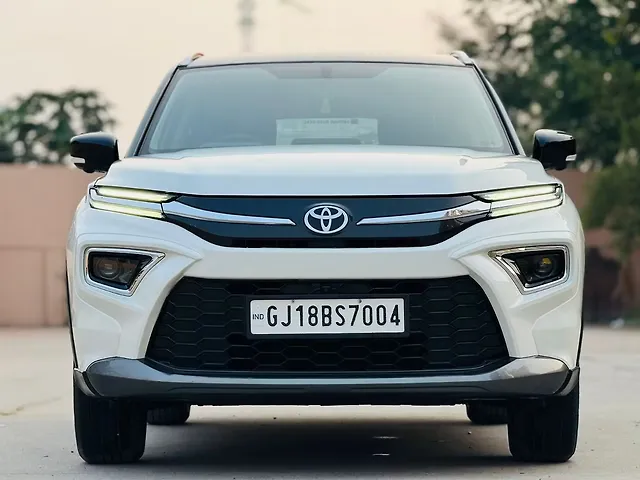 Used 2023 Toyota Urban Cruiser Hyryder V Hybrid [2022-2023] for sale in ...