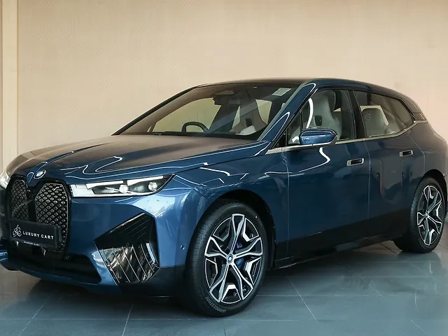 Used 2024 BMW iX xDrive 50 for sale in Delhi at Rs.89,00,000 - CarWale