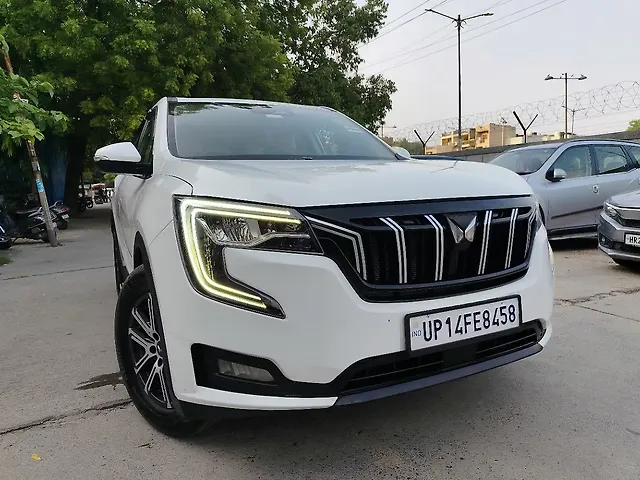 Used 2022 Mahindra Old Generation XUV700 AX 7 Diesel AT AWD 7 STR [2021 ...