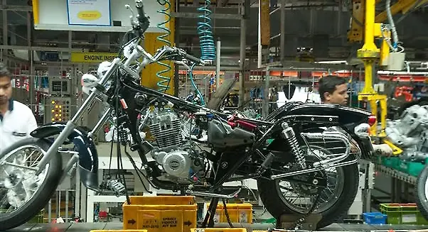 Exclusive: Bajaj Chakan plant visit - Bikewale