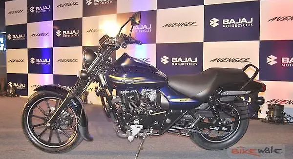 Bajaj Avenger 150 Street First Look Review - BikeWale