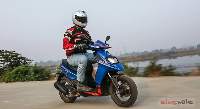 Aprilia SR125 First Ride Review - BikeWale