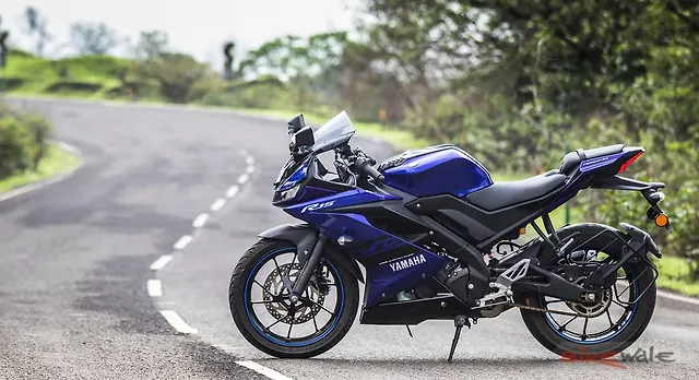 Yamaha YZF-R15 V3.0 First Ride Review - BikeWale
