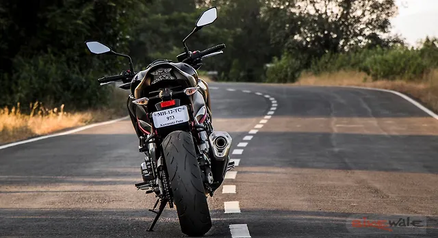 2019 Kawasaki Z900 First Ride Review - BikeWale