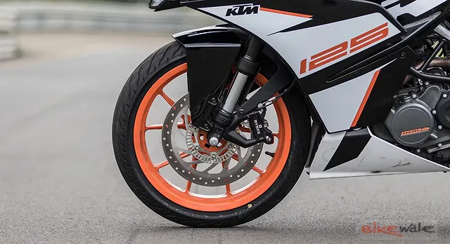 KTM RC 125 First Ride Review - BikeWale