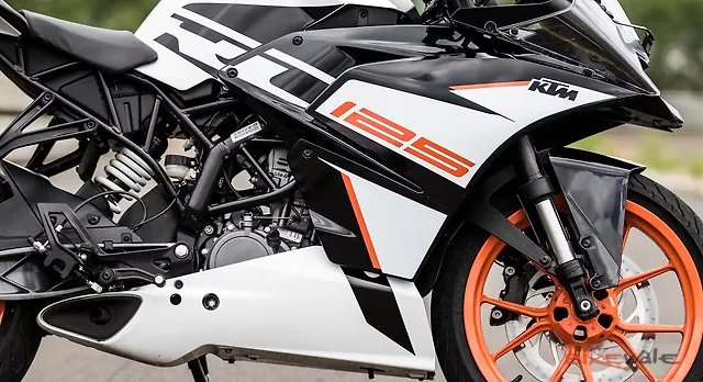 KTM RC 125 First Ride Review - BikeWale