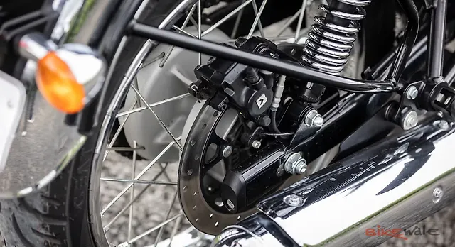 2021 Royal Enfield Classic 350: First Ride Review - BikeWale