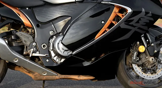 Suzuki Hayabusa Track Review: BikeWale TrackDay 2021 - BikeWale