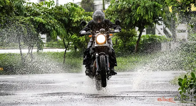 Royal Enfield Scram 411 5000km Review: Better than the Himalayan ...