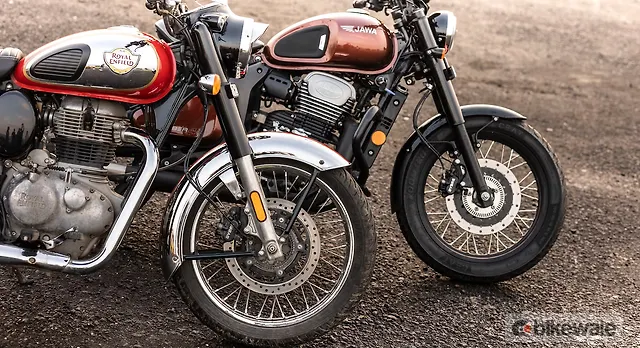 Jawa 42 Bobber vs Royal Enfield Classic 350: Comparison Test Review ...