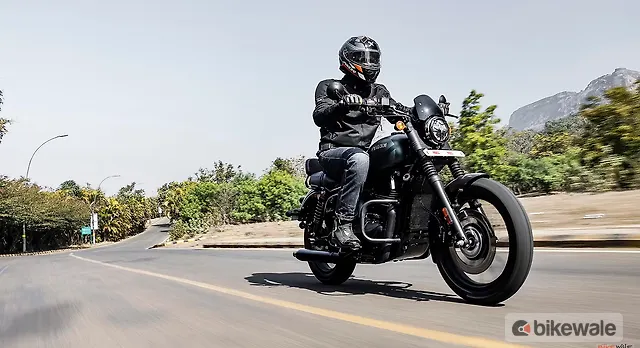 Yezdi Roadster Review: Pros and Cons - BikeWale