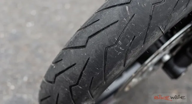 Triumph Street Triple R : First Ride Review - BikeWale