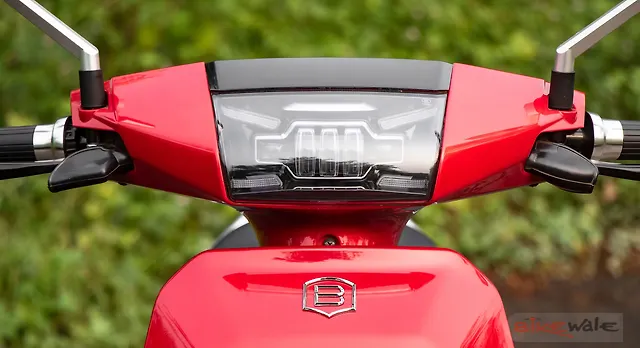 BGauss B8 electric scooter: First Ride Review - BikeWale