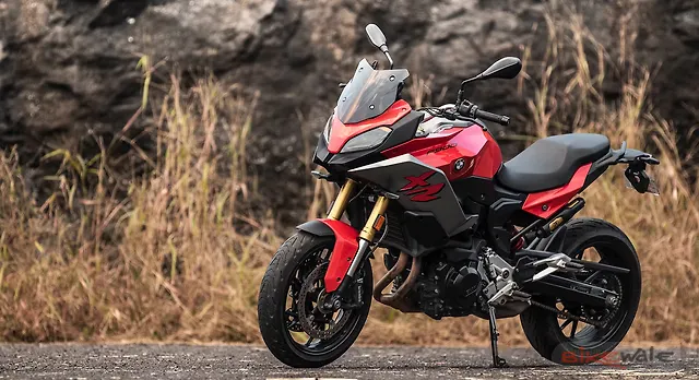 BMW F 900 XR: First Ride Review - BikeWale