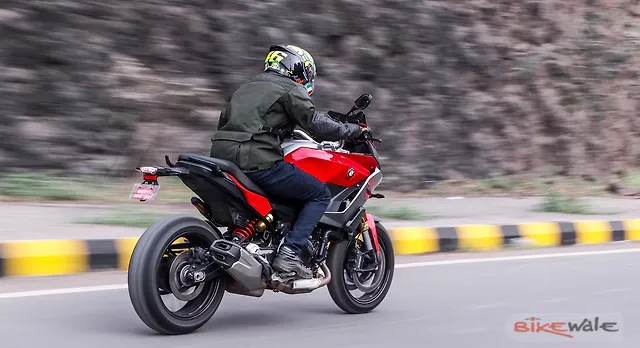 BMW F 900 XR: First Ride Review - BikeWale