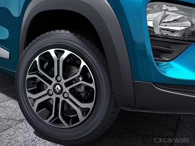 2019 Renault Kwid - Top 5 accessories - CarWale