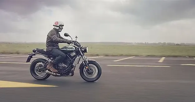 Yamaha goes the traditional way with custom XSR700 - BikeWale