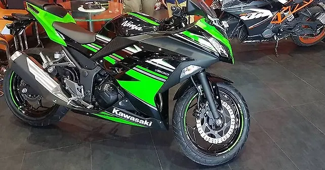 Kawasaki Ninja 300 KRT edition launched in India - BikeWale