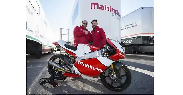 Mahindra Racing ropes in Max Biaggi for new team - BikeWale