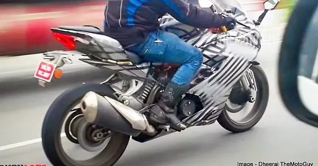 Updated TVS Akula 310 spied testing - BikeWale