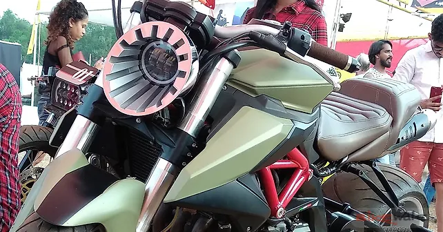 Mean Green Benelli TNT 600i wins the Mod Bike competition at IBW - BikeWale