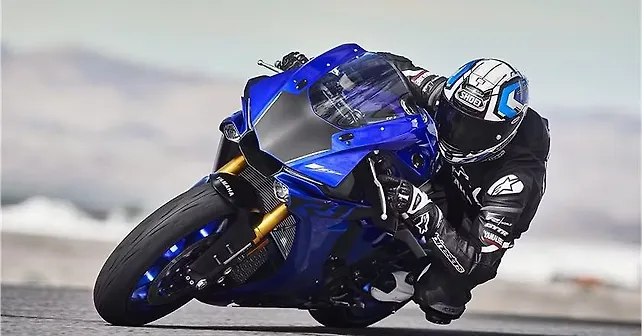 2018 Yamaha YZF-R1 photo gallery - BikeWale