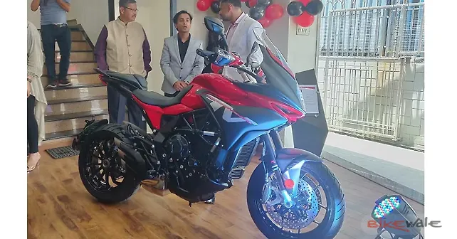 Most expensive 800cc touring motorcycle launched in India - BikeWale