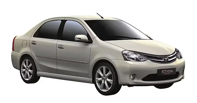 Toyota Etios [2010-2013] Price - Images, Colors & Reviews - CarWale