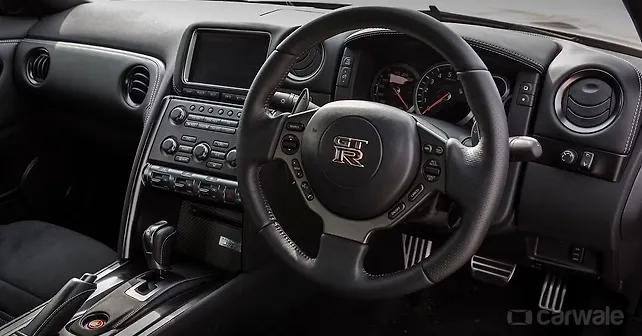 Nissan GT-R Dashboard - CarWale
