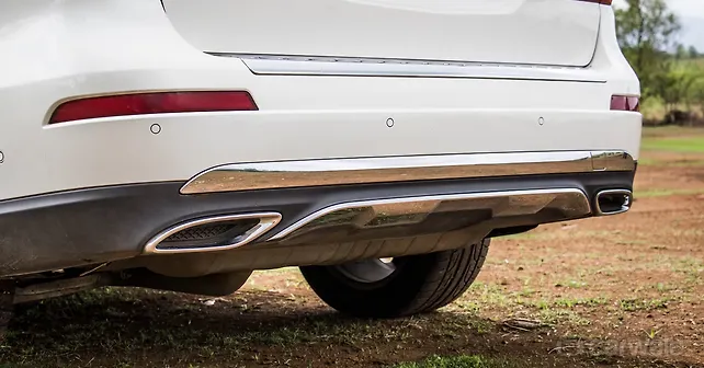 Mercedes-Benz GLS [2016-2020] Exterior Closeups - CarWale