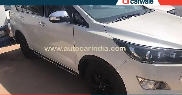 Special Edition Toyota Innova Crysta spotted - CarWale