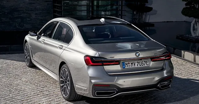 BMW 7 Series Photo, Rear view Image - CarWale