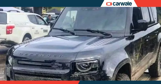 Next-gen Land Rover Defender spotted completely undisguised - CarWale