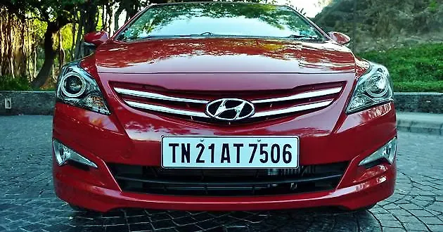 Hyundai Fluidic Verna 4S [2015-2016] Exterior Closeups - CarWale