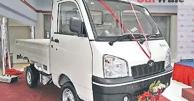Mahindra launches the Maxximo Mini-truck in Nepal - CarWale