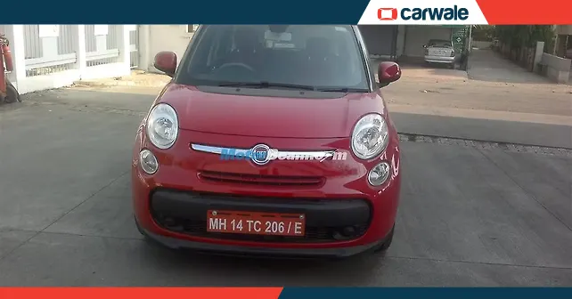 Four-door Fiat 500L spotted on test in India - CarWale