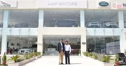 JLR opens a new showroom in Gurgaon; plans to open 24 by year end - CarWale