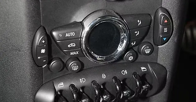 MINI Cooper S [2014-2015] Dashboard - CarWale