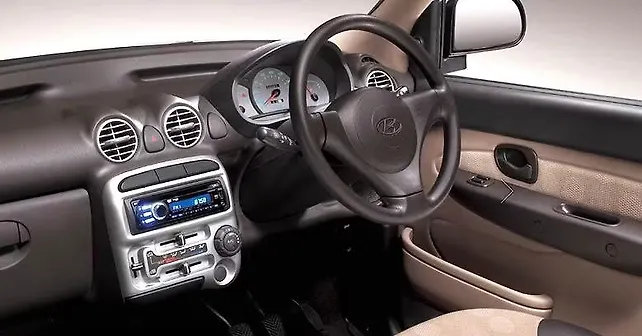 Hyundai Santro Xing [2008-2015] Dashboard - CarWale