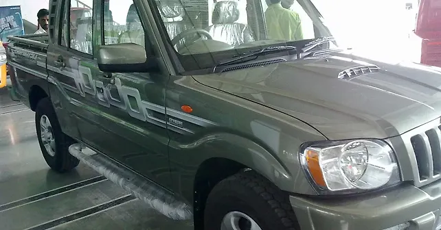 Scorpio Getaway Right Side Image, Scorpio Getaway Photos in India - CarWale