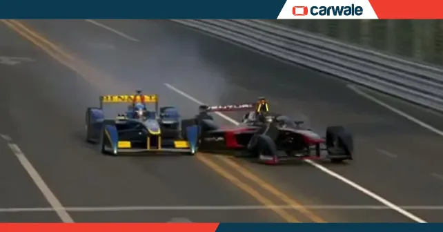 Formula E witnesses its first big crash in the inaugural race - CarWale