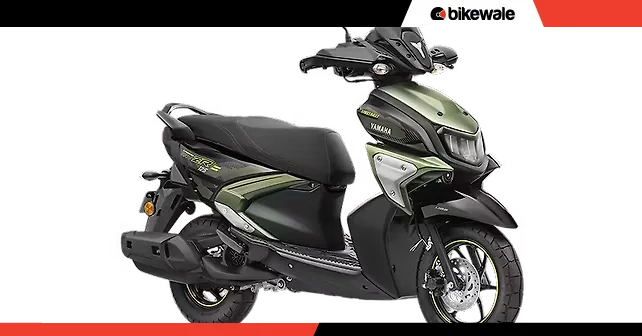 Yamaha RayZR Street Rally 125 Fi Hybrid available in two colours - BikeWale