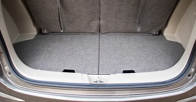 Toyota Rumion Bootspace - CarWale