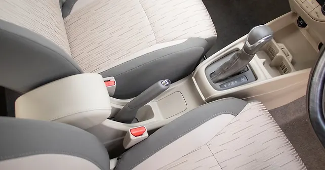 Toyota Rumion Storage - CarWale